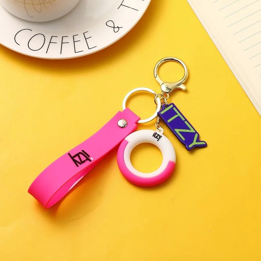 Itzy Keychain | The Geeky Oasis